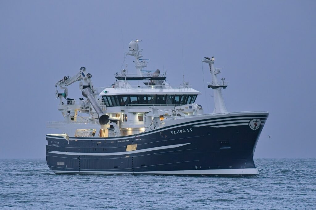 Nieuwe pelagische "Knester" voor Noorse eigenaren - Visserij.nl